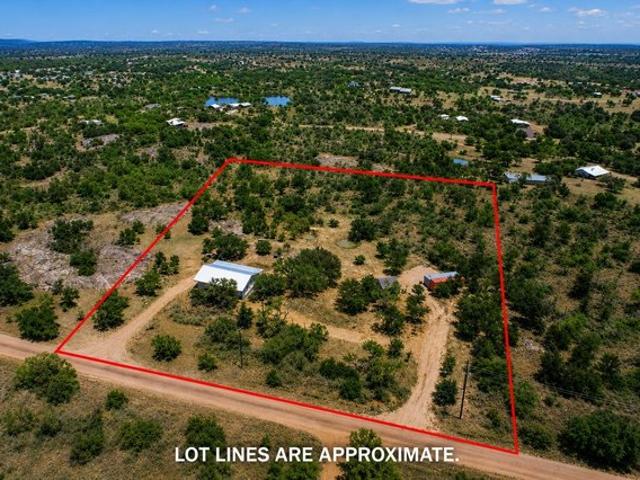 209 River Park Dr, Llano, TX 78643