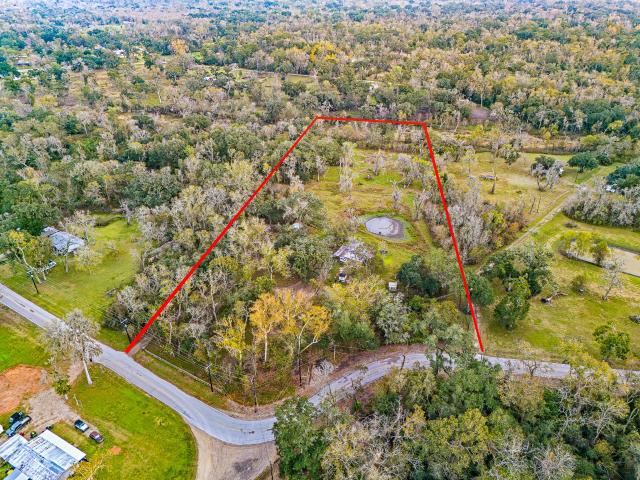 209 River Rd, Angleton, TX 77515 | MLS #63294