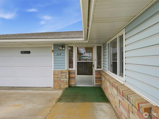 209 W 5th Street