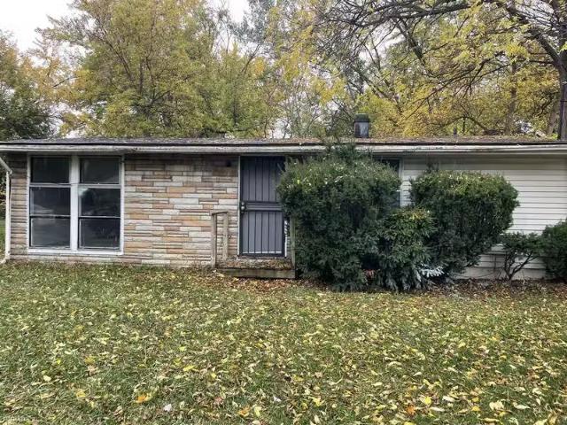 209 W Alma Ave