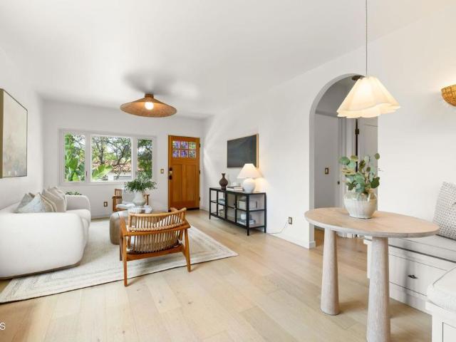209 W Constance Avenue