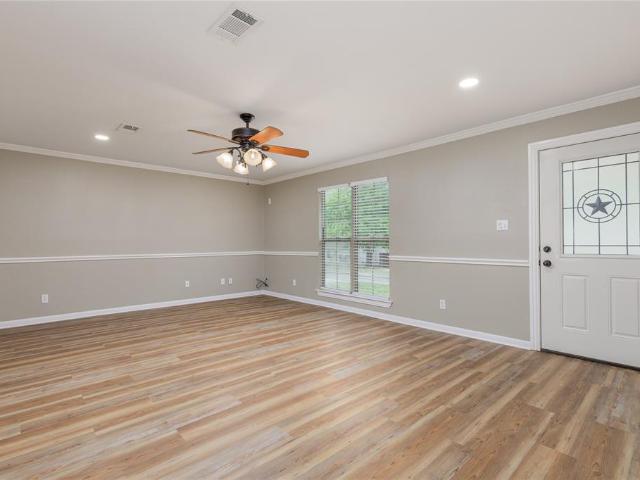 209 W Houston Lane