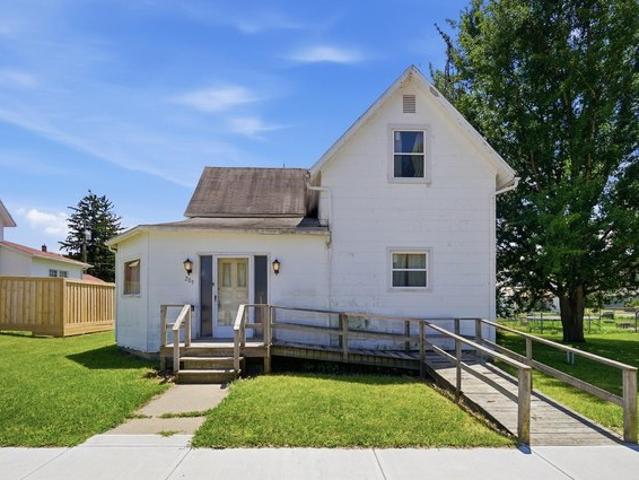 209 W Plum St, Saint Paris, OH 43072