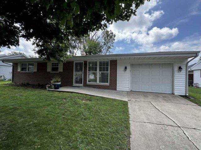 209 W Price St, Gaston, IN 47342