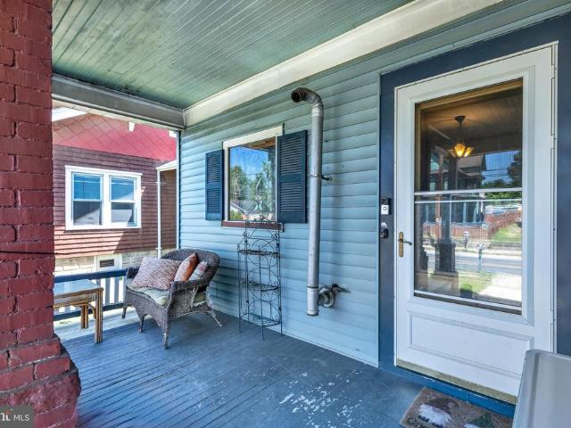 209 W Sunset Avenue