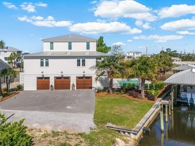209 Water Dr, Mexico Beach, FL 32456