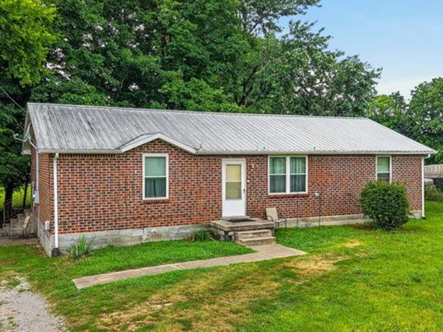 209 Walnut Crest Dr, Gallatin, TN 37066
