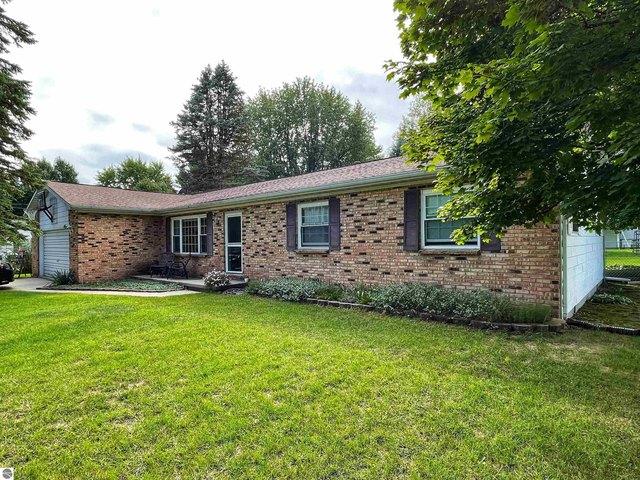 209 West Dr, Mount Pleasant, MI 48858