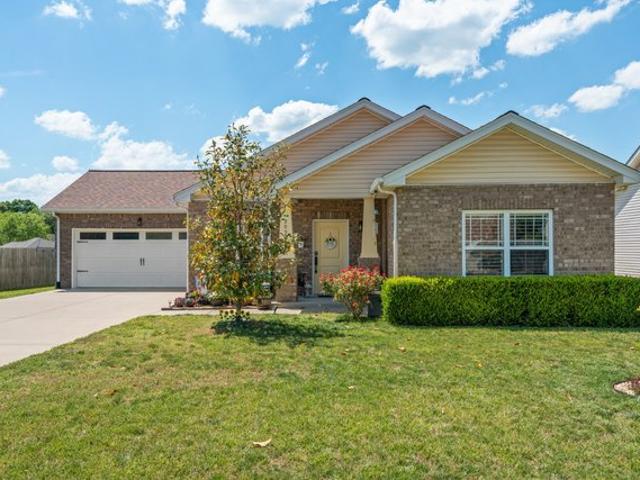 209 Wyburn Pl, Burns, TN 37029