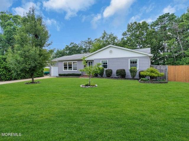 209 Towhee Trl, Brick, NJ 08724