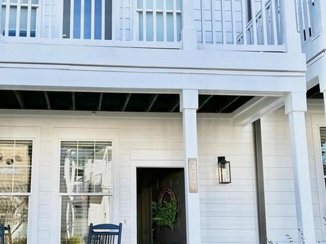 209 Town Center Dr. Oxford, MS 38655