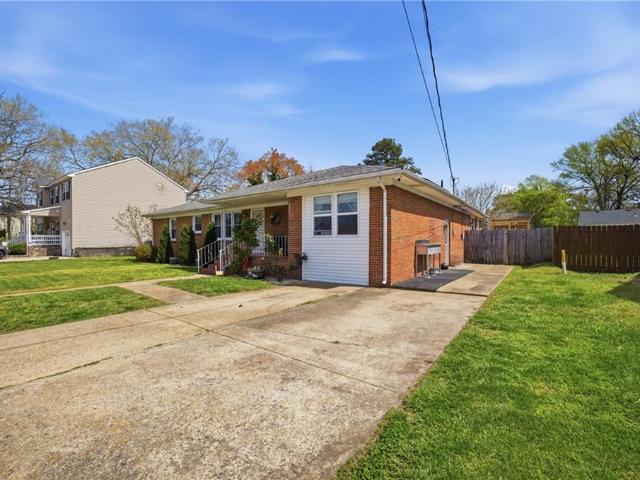209 Truxton AVE