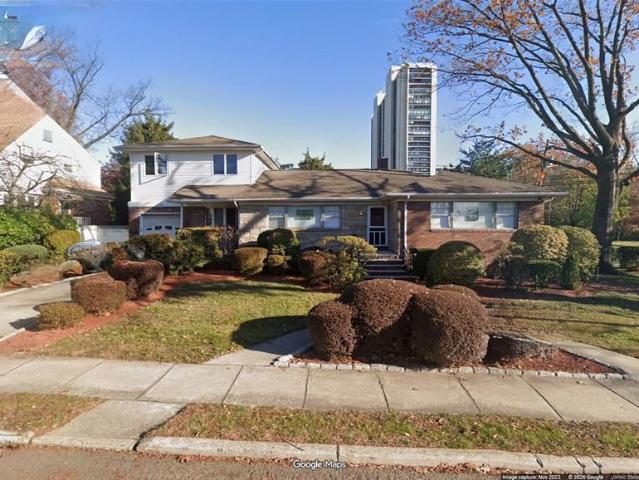 209 Tremont Avenue, Fort Lee, US, NJ