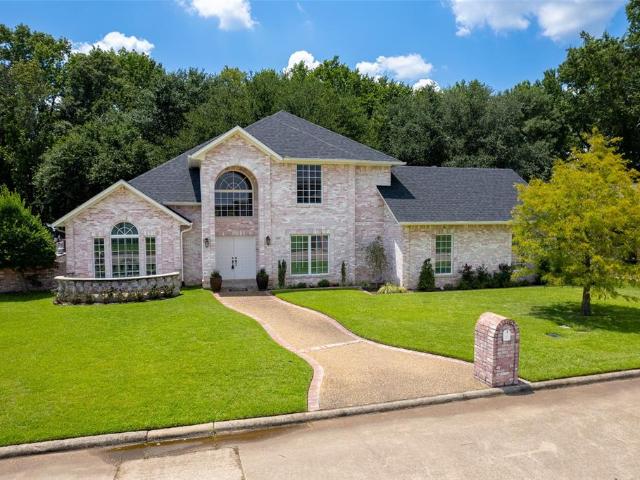 209 Turnberry Circle