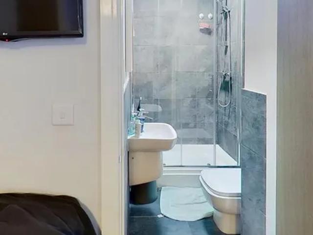 209 Umberslade Road, Stirchley, B29 7SG, United Kingdom | 6 bed house for rent #134298396 | Rentberry