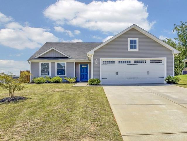 209 Utica Bend Ct, Seneca, SC 29678