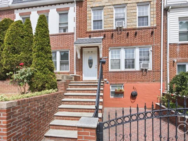 20 46 33rd Street