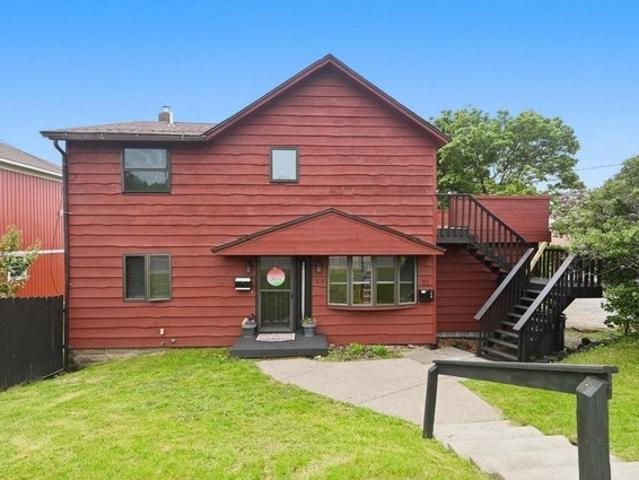 20 22 W 7th St, Duluth, MN 55806