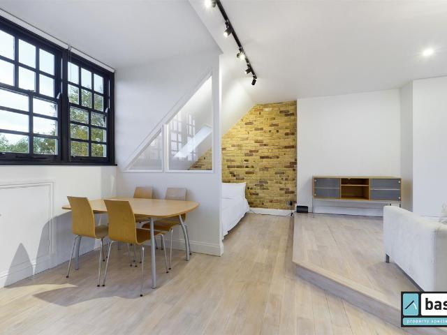 20 24 St. Matthews Row, Shoreditch E2, Studio to rent, £1,850 pcm | PrimeLocation