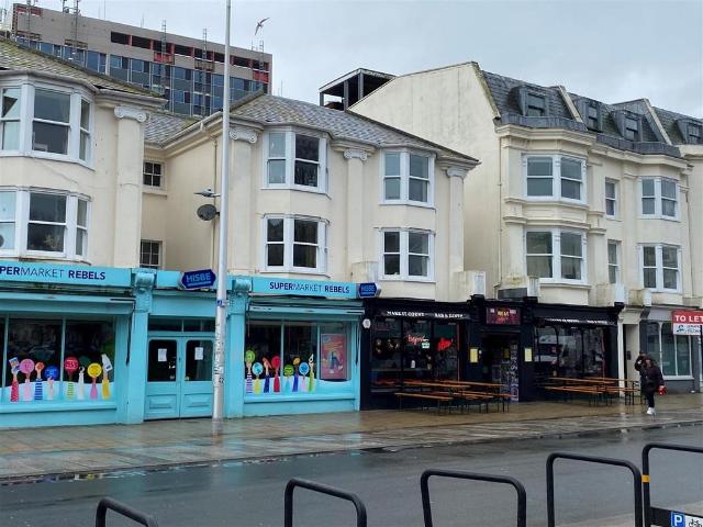 20 26 York Place, Brighton BN1 1 bed apartment to rent £1,325 pcm £306 pw