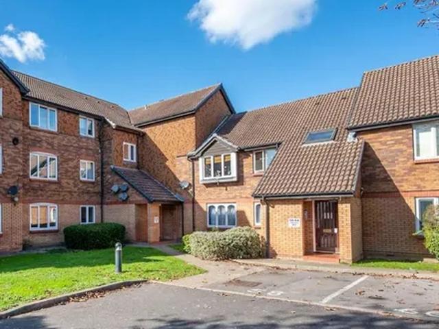 20 26 Shelley Way, London, SW19 1TS, United Kingdom | 2 bed apartment for rent #140801613 | Rentberry