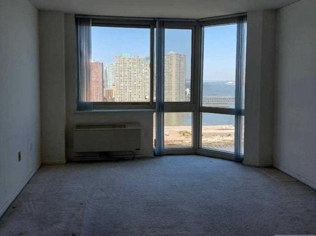 20 2nd St #2007, Jersey City, NJ 07302