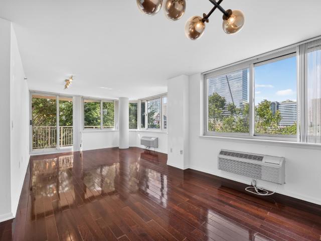 20 2Nd St # 403
