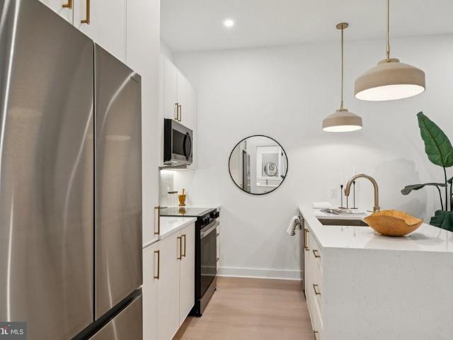 20 30 W Allens Lane # 209