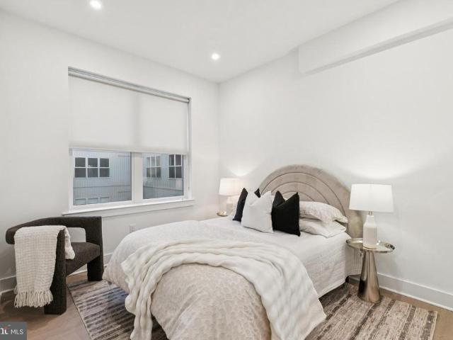 20 30 W Allens Lane # 316