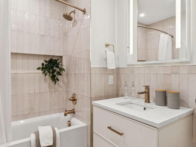 20 30 W Allens Ln, Unit 210, Philadelphia, PA 19119 | MLS #PAPH2596