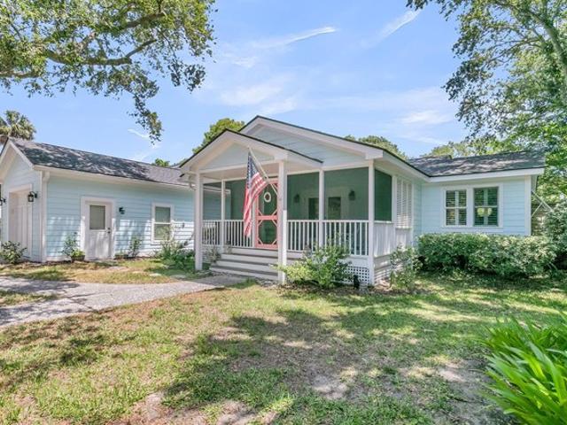 20 32nd Ave, Isle of Palms, SC 29451