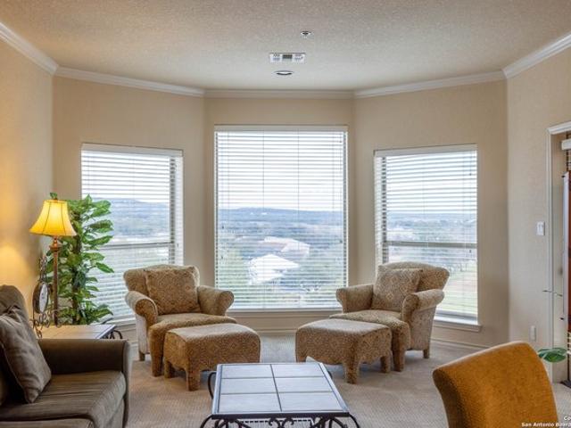 20 Tapatio Dr E Unit 202, Boerne, TX 78006