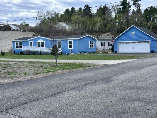 20 Tee Ln, Hancock, ME 04640