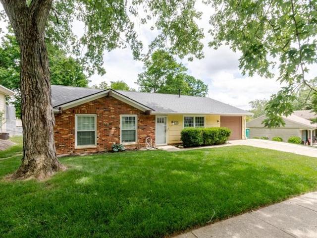 20 Timberwood Ln, Springboro, OH 45066