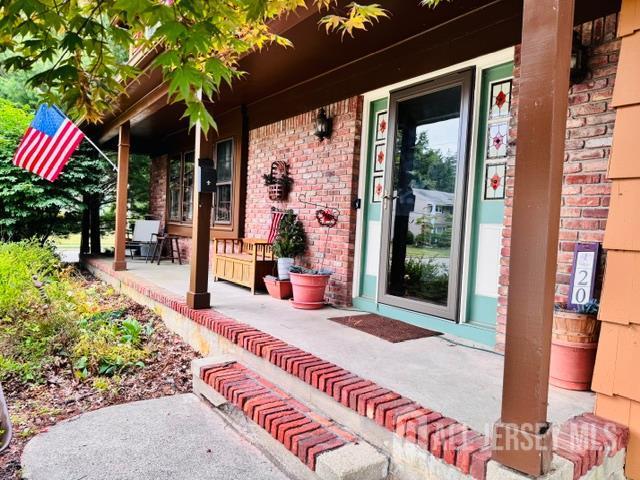 20 Tracey Drive