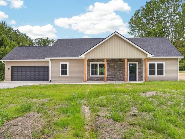 20 Trinton Ave, Bedford, IN 47421