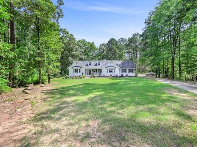 20 Turkey Point Dr, Lagrange, GA 30240