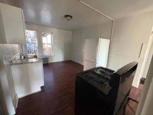 20 Unit 1 Bedroom Apartment for Rent at 427 S Elm St, Holyoke, MA 01040