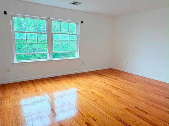 20 Vanderpool St # 2