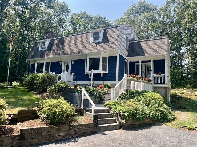 20 Vesper Dr, Bourne, MA 02559