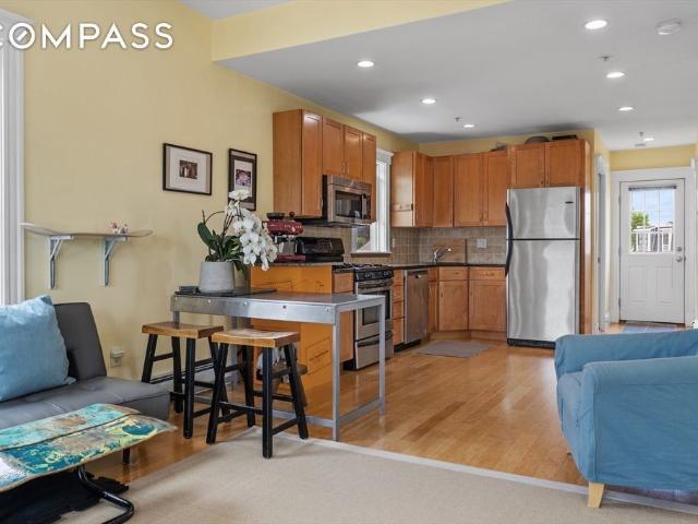 20 Village St 3, Somerville, MA