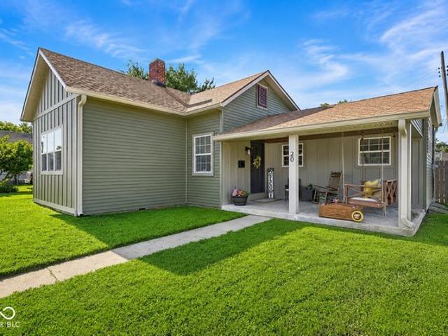 20 W Locust St, Shelbyville, IN 46176