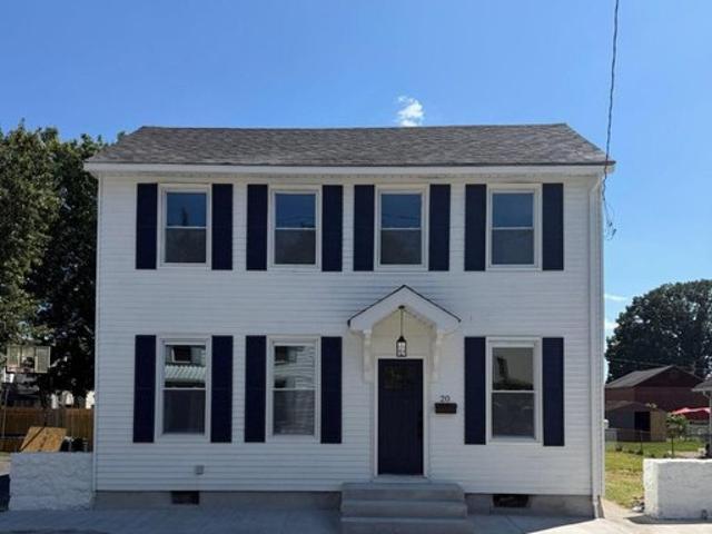 20 W Water St, Middletown, PA 17057