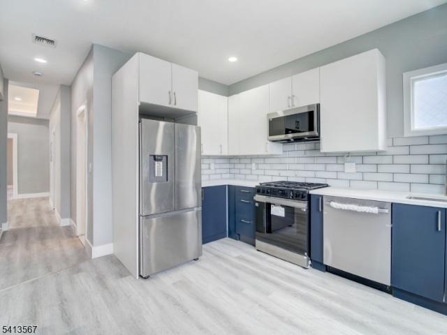 20 W 49th # 2