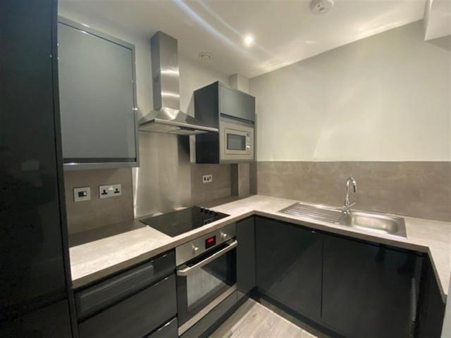 20 Water St, Reliance House, L2 8AA 2 bed apartment to rent £1,295 pcm £299 pw