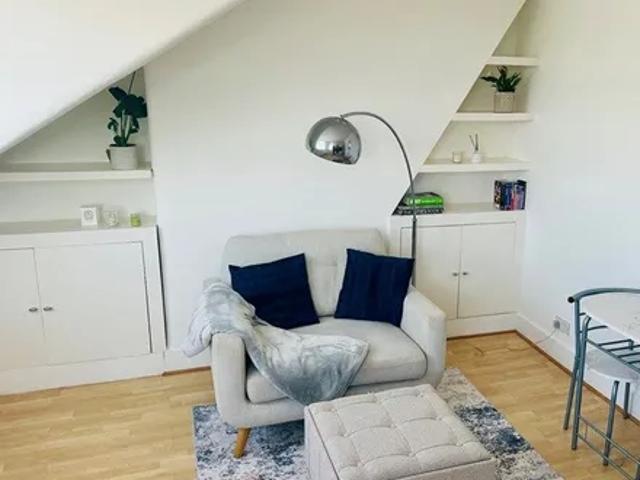 20 Webb's Road, London, SW11 1XJ, United Kingdom | 1 bed apartment for rent #167717222 | Rentberry