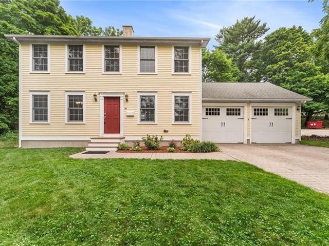 20 Wheelock Ave, Cranston, RI 02920