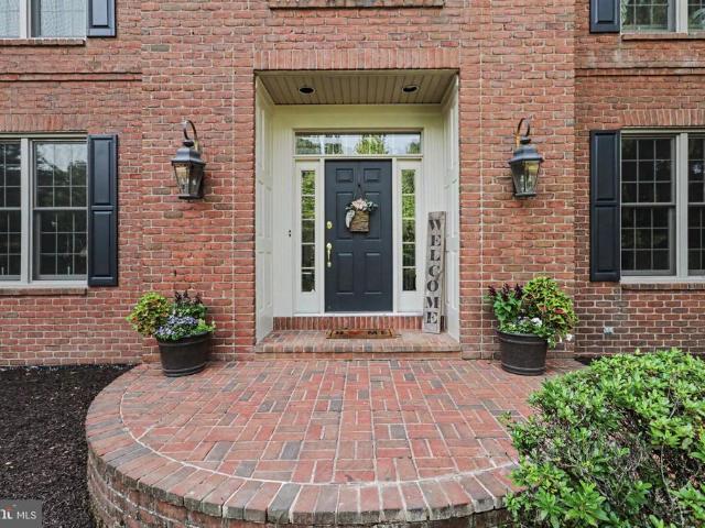 20 White Pine Drive