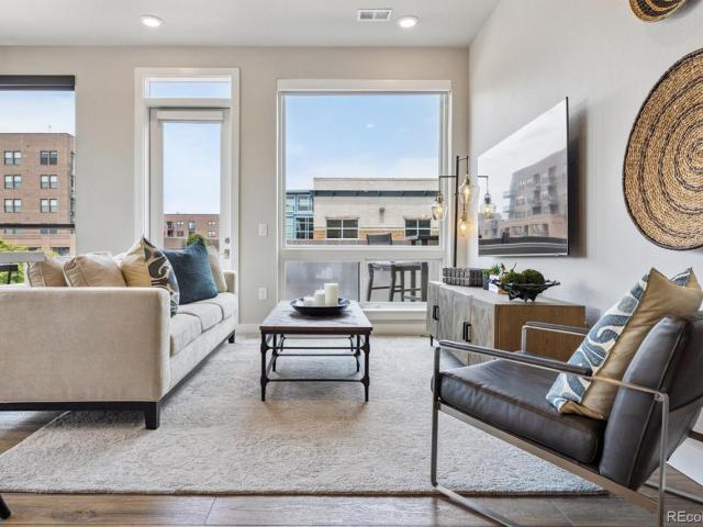 20 Wilcox Street # 220