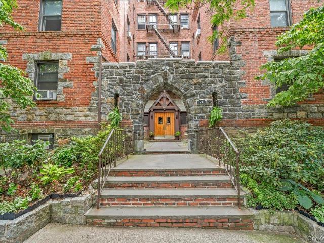 20 William Street 2G